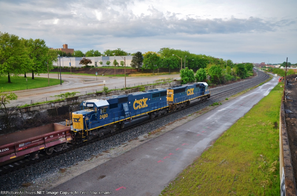 CSX 2480 & 8607